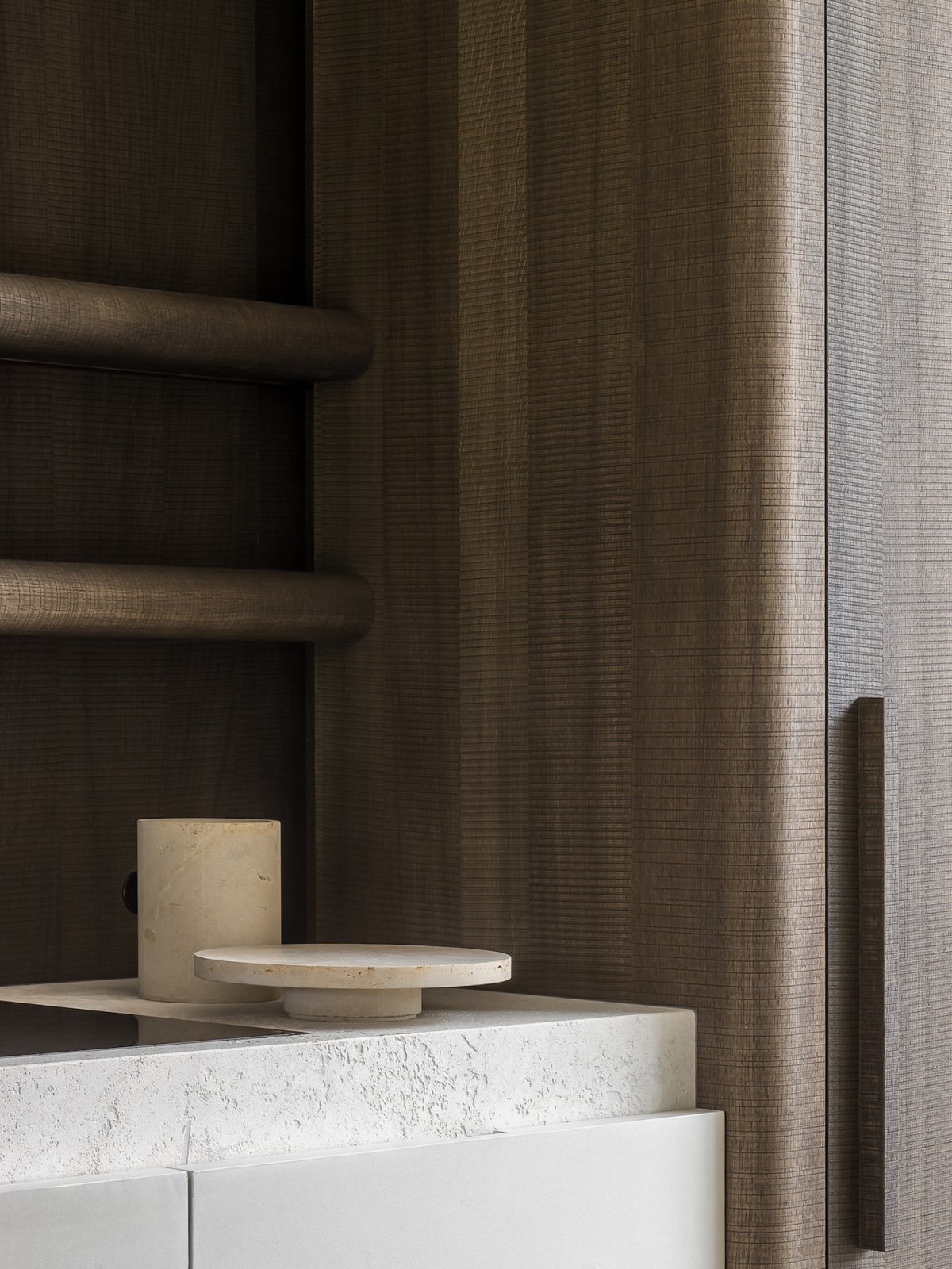 YINJISPACE - Niels Maier x Curvy Minimalism